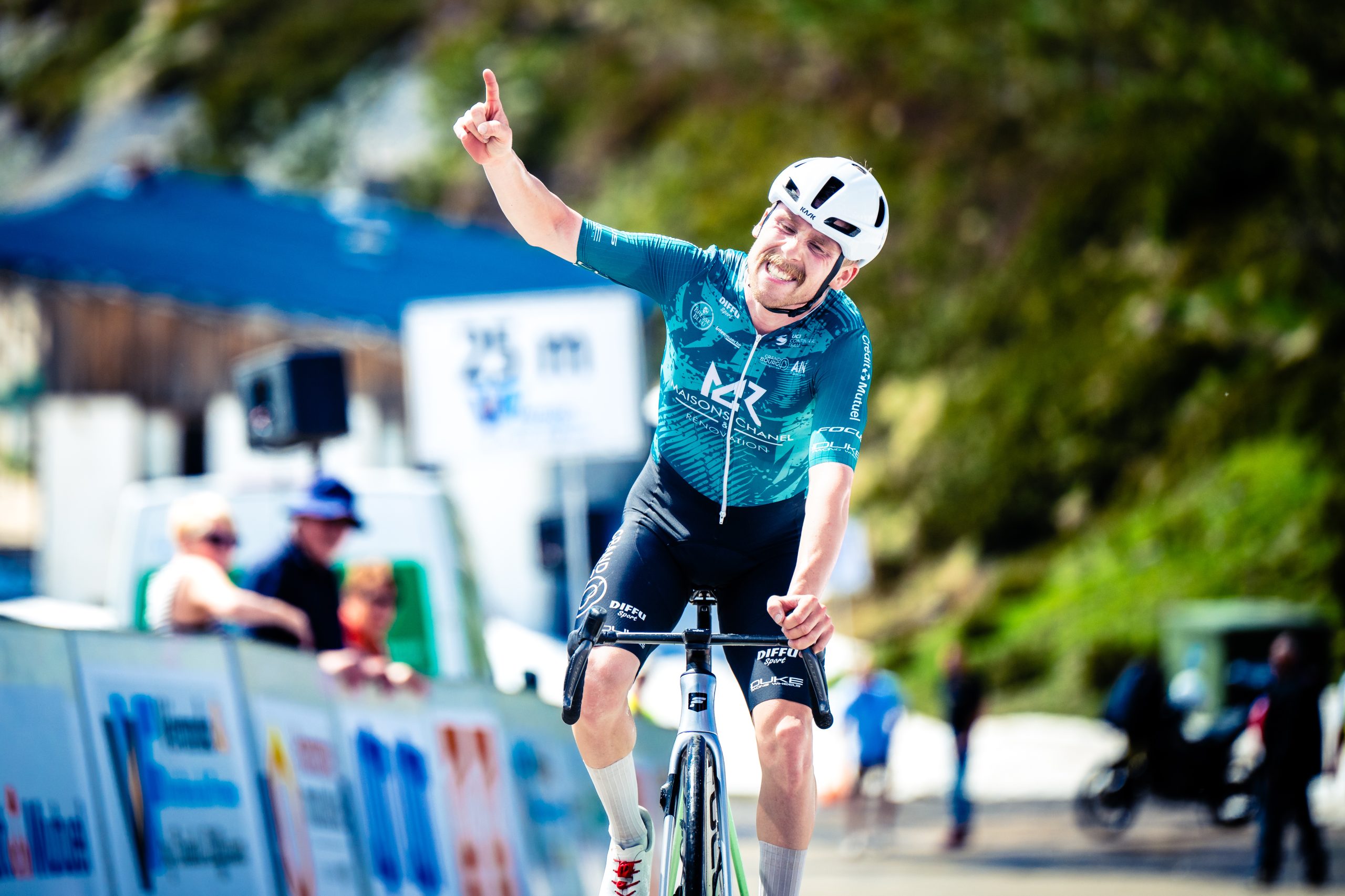 Huw Buck Jones remporte la 3ème étape de la 48ème Ronde de l’Isard ...